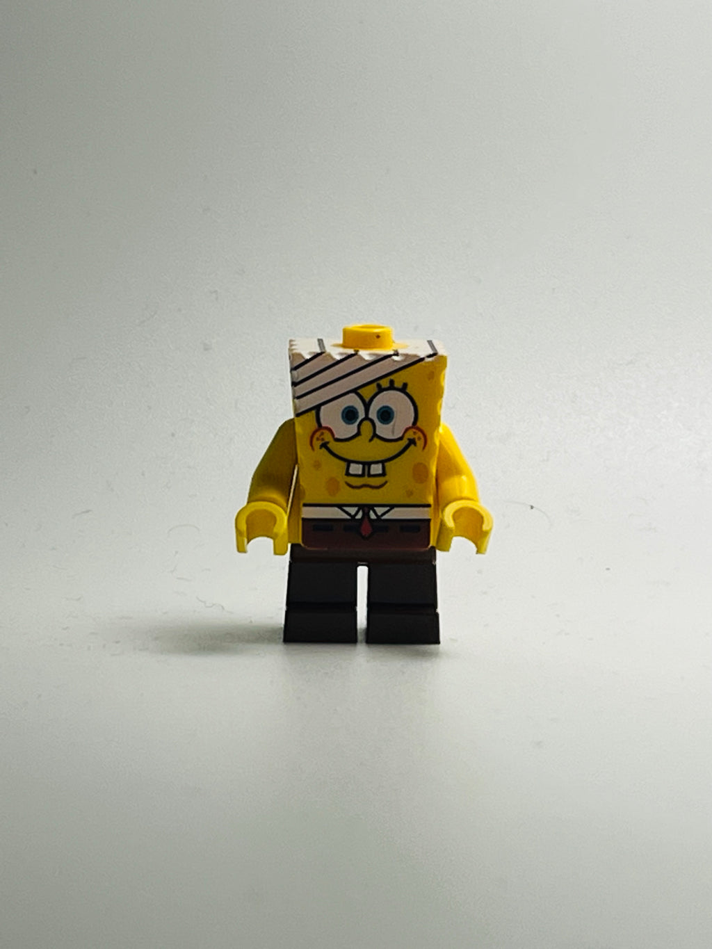 SpongeBob - Bandage on Head, bob016 – United Brick Co®