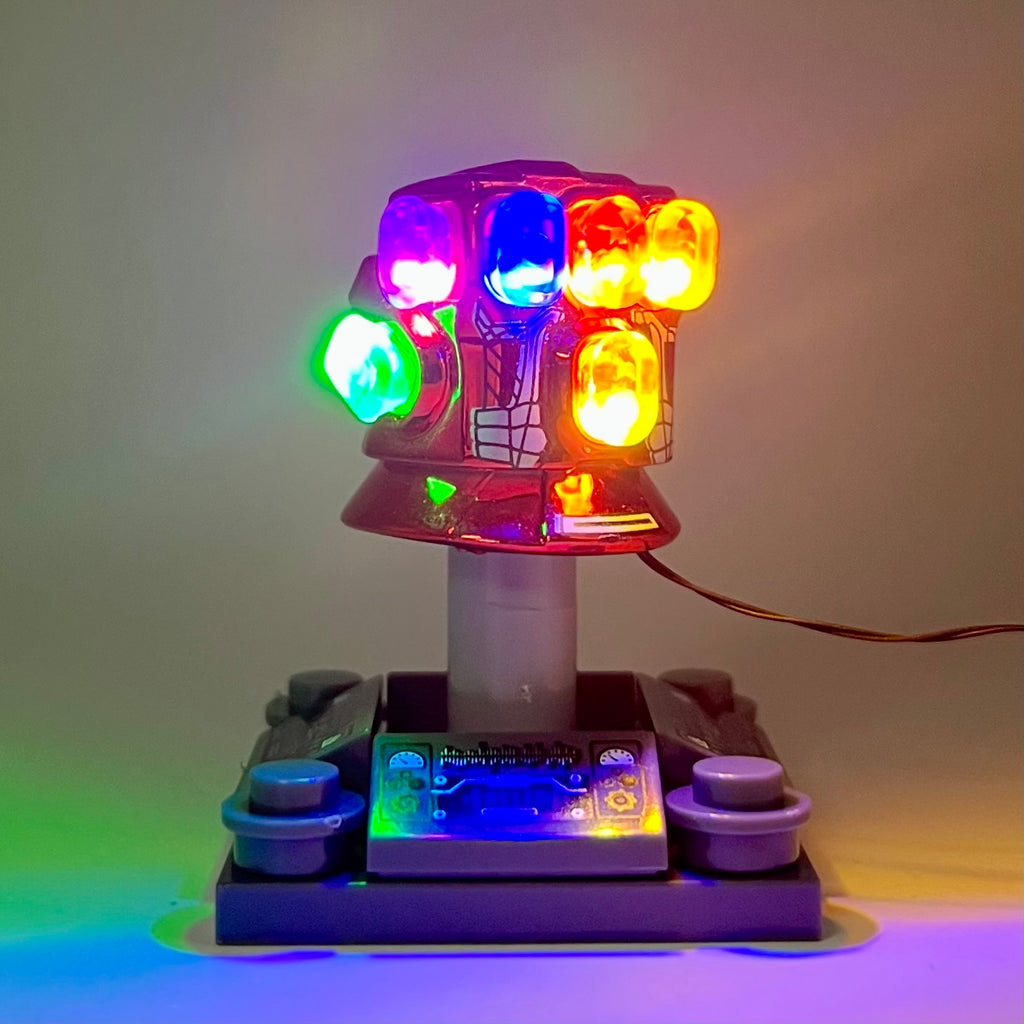 Light-Up Chrome Red Mini Nano Gauntlet, LW-76144 – United Brick Co®