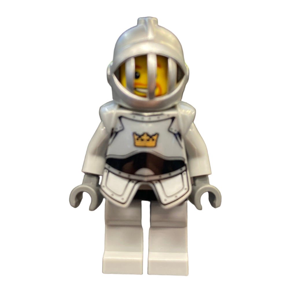 Crown Knight Plain with Breastplate, Grille Helmet, Beard Around Mouth ...