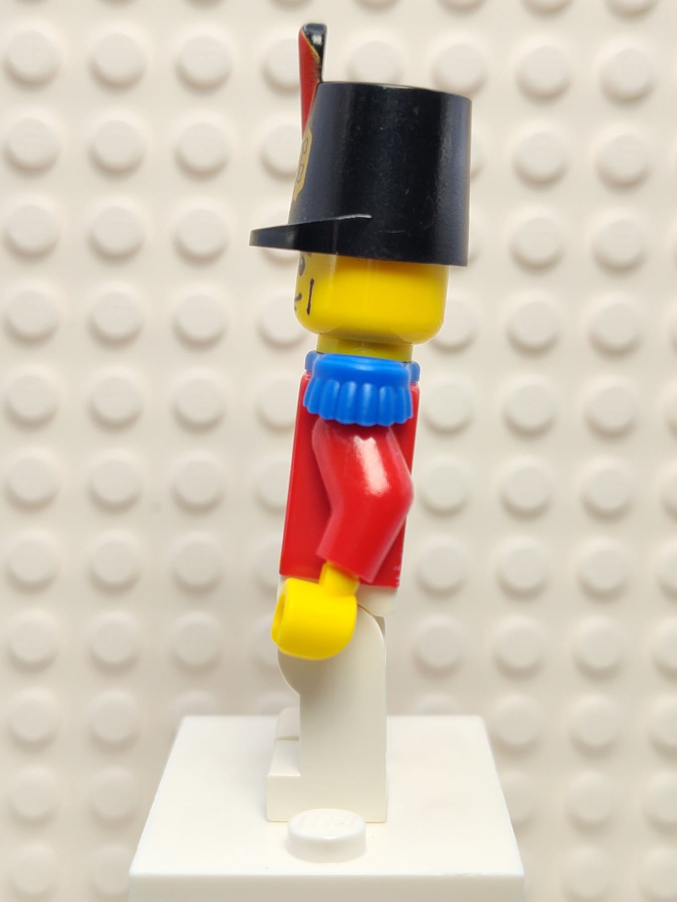 Imperial Soldier II - Shako Hat, pi087 – Atlanta Brick Co