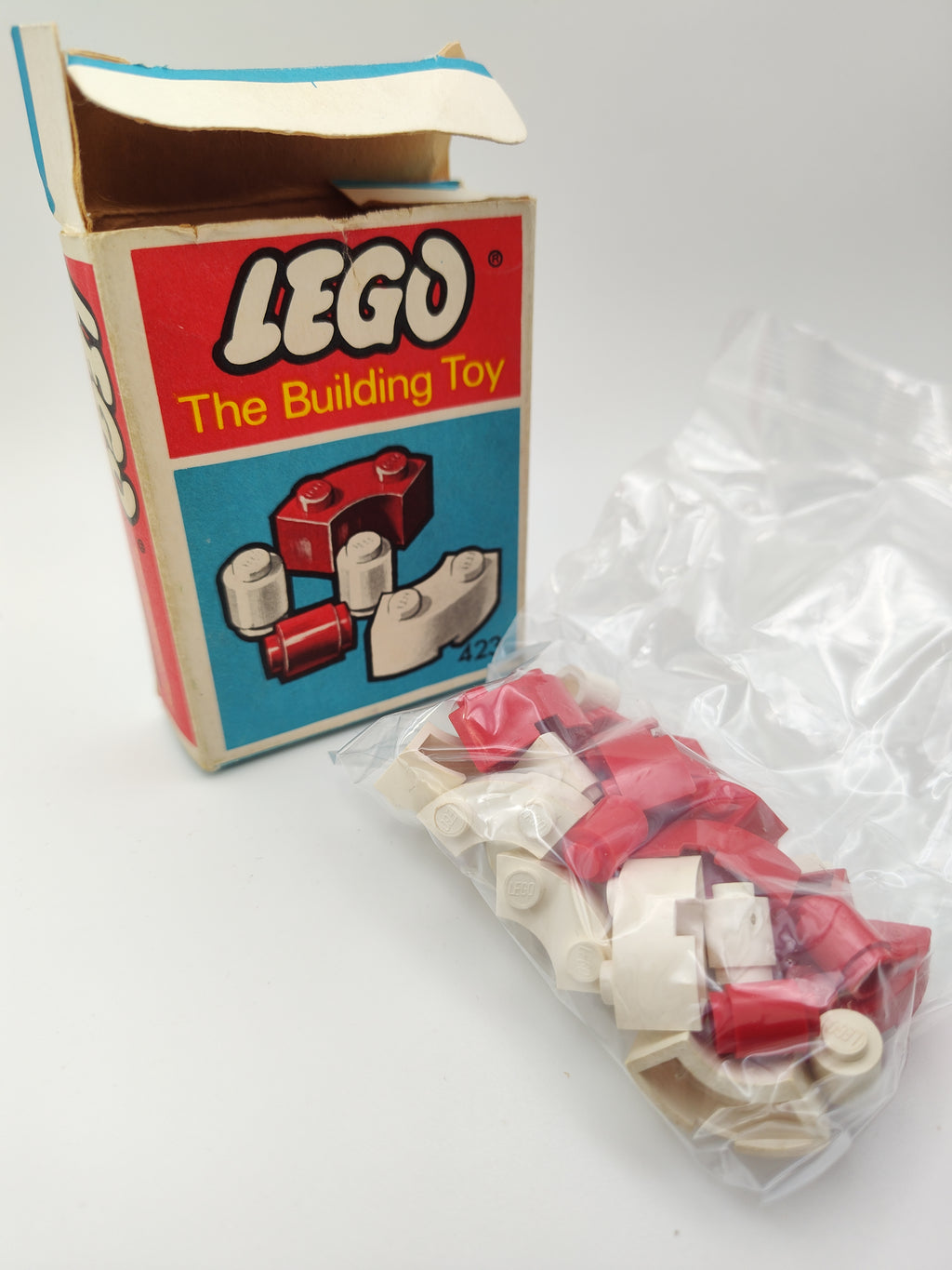 Set 423-3, Curved and Round Bricks (The Building Toy) – United Brick Co®