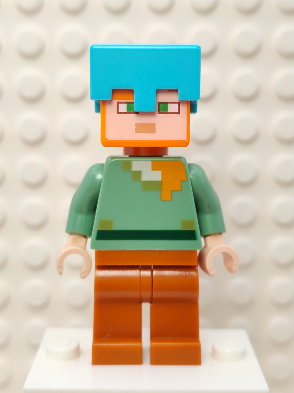 Alex - Dark Orange Legs, min062 – United Brick Co®