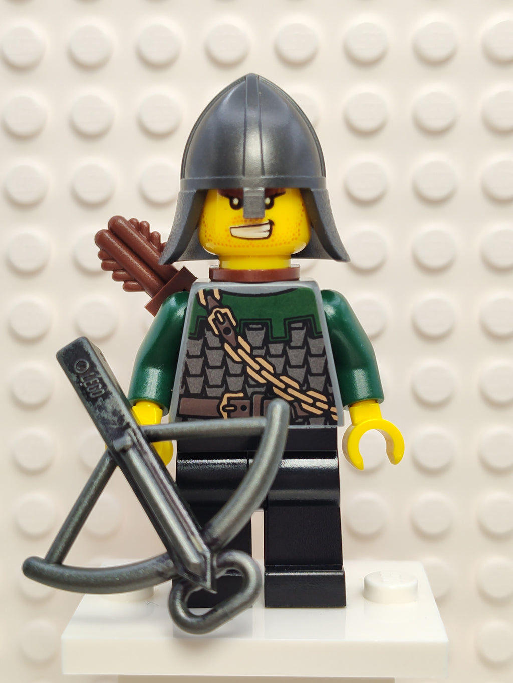 Dragon Knight Scale Mail with Chain and Belt, cas457 – United Brick Co®