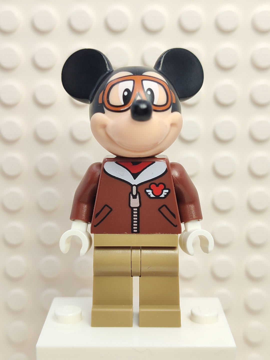 Mickey Mouse - Pilot, dis049 – Atlanta Brick Co