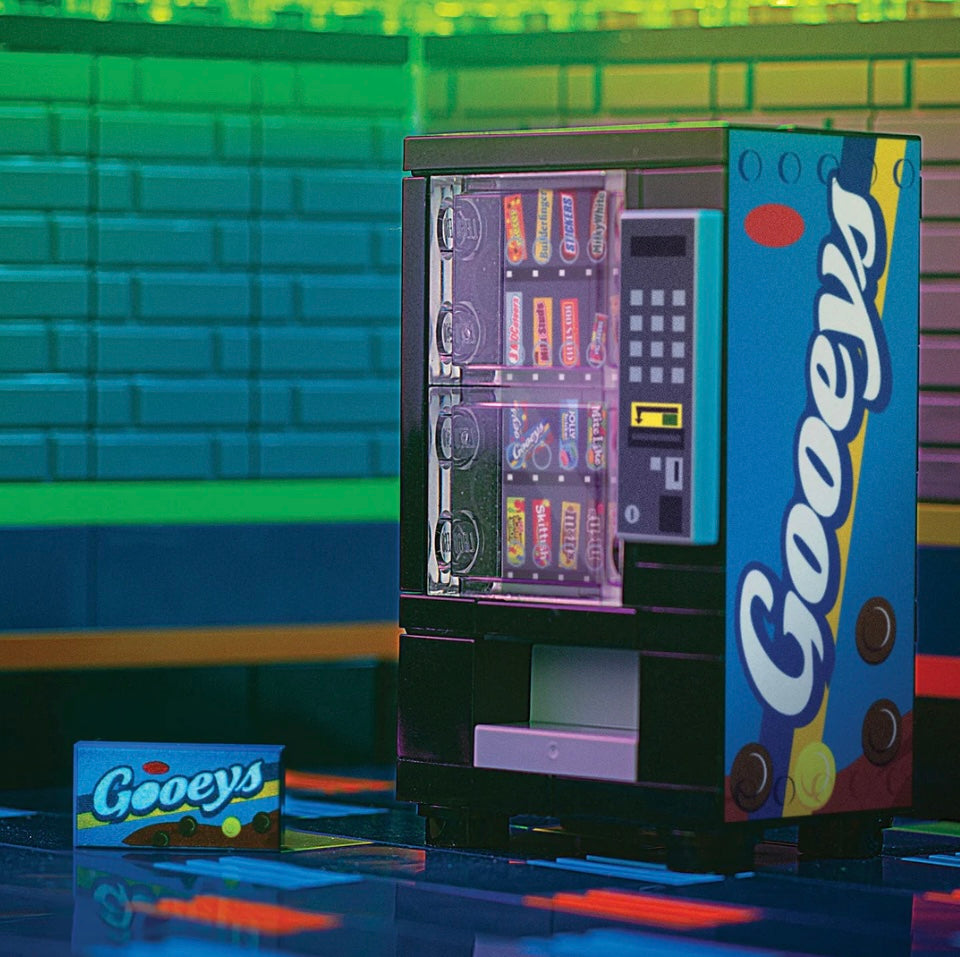 Gooeys Vending Machine – United Brick Co®
