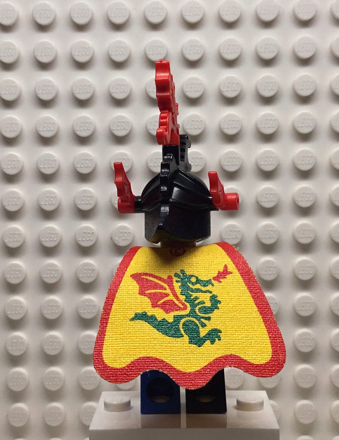 Dragon Knights, Dragon Master, Red Plumes, Dragon Cape, cas219 ...