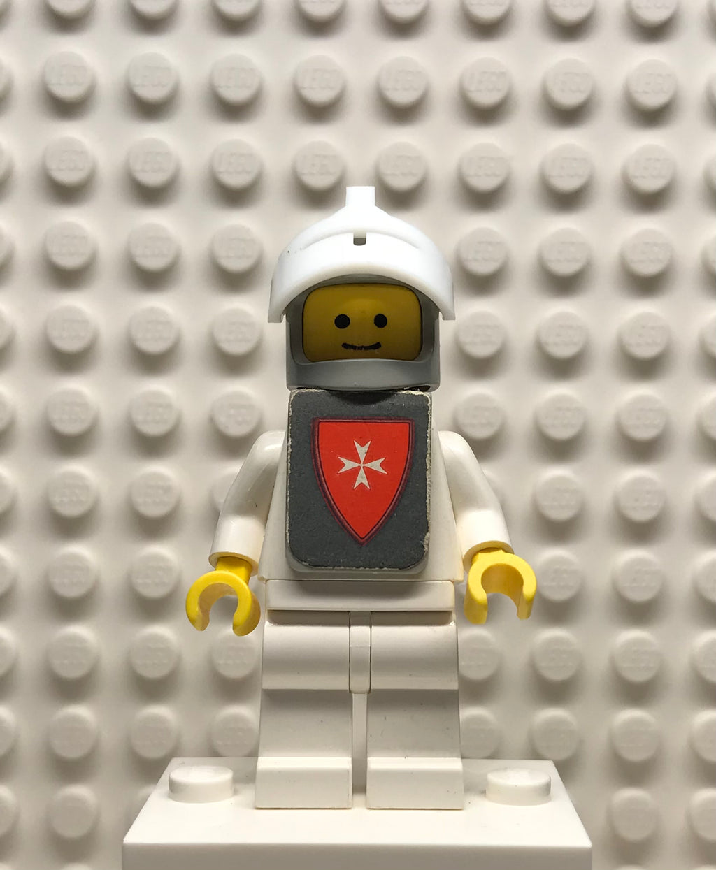 Classic Yellow Castle Knight White Cavalry - with Vest Stickers, cas08 ...